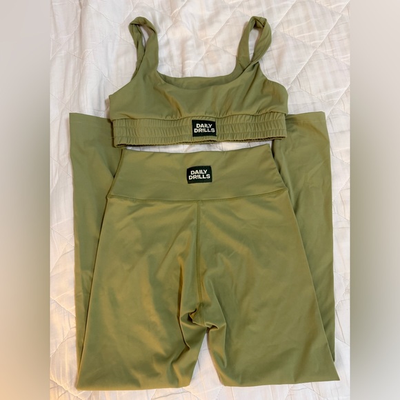 Daily Drills | Pants & Jumpsuits | Daily Drills Green Workout Set ...